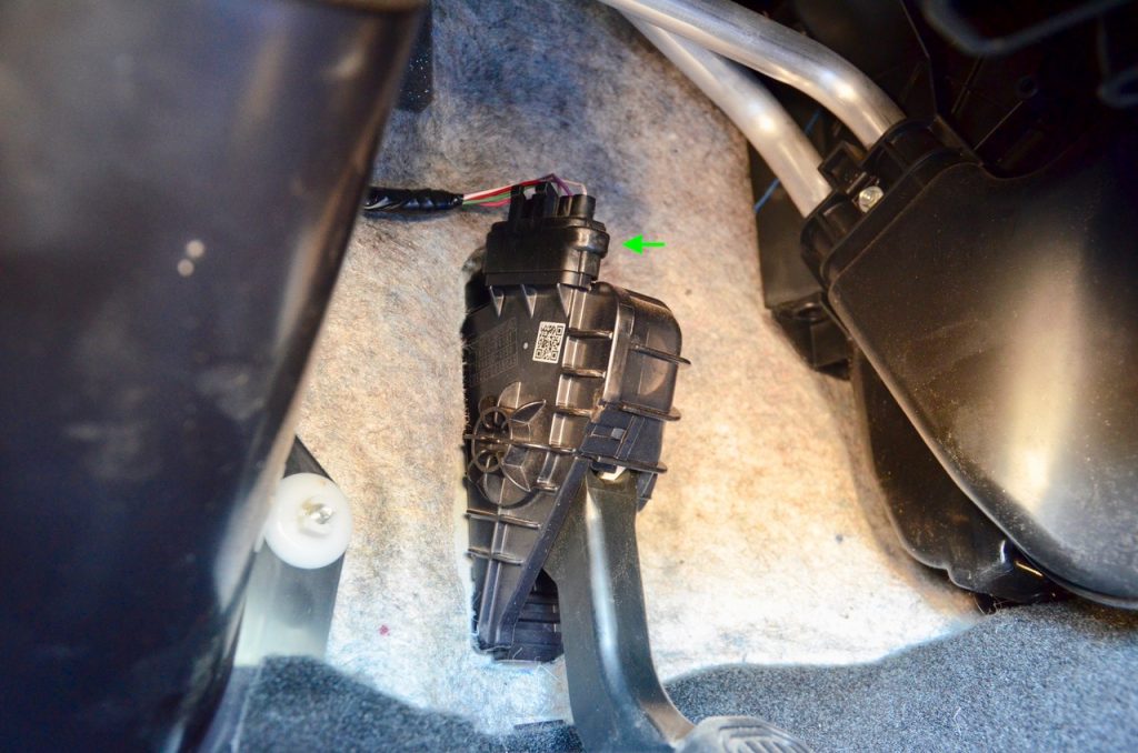 Pedal Box Throttle Response Controller Install & Review