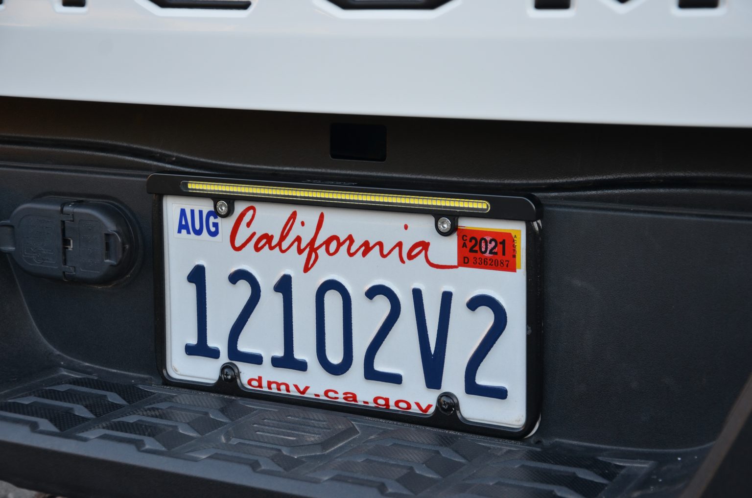 VLEDS License Plate Reverse (LPR) Light Bar Review