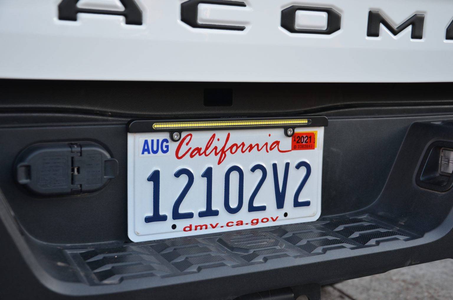 VLEDS License Plate Reverse (LPR) Light Bar Review