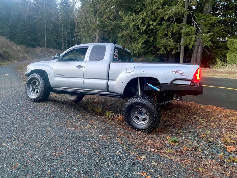 Tyler Johnston's 2nd Gen Tacoma Off-Road Build