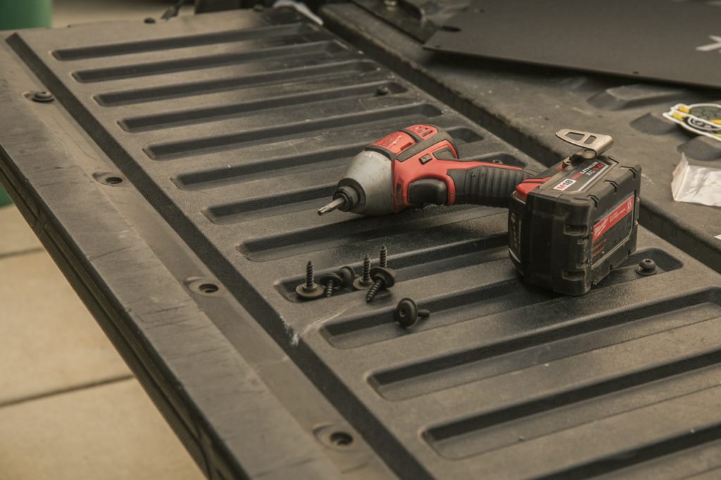 SnailArmor Custom Aluminum Tailgate Panel Review