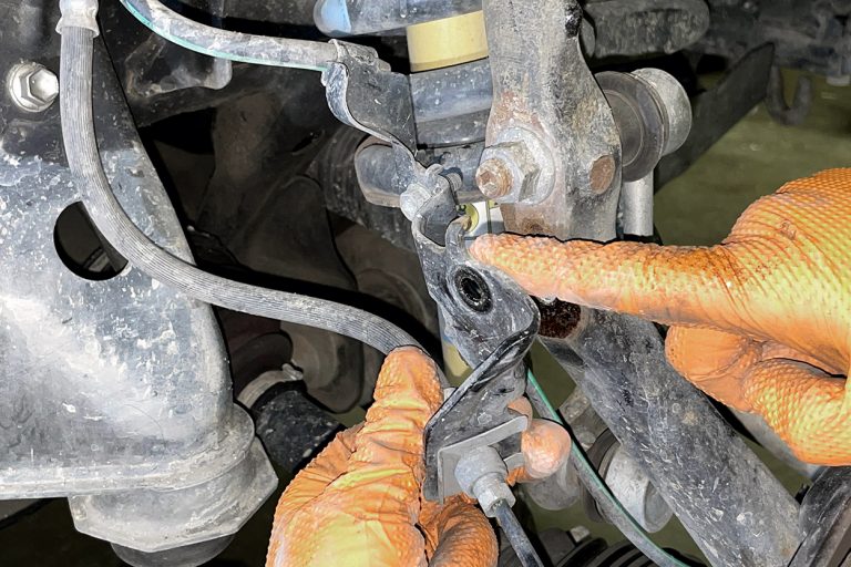 How To Level Tacoma With 3/2 Leveling Kit