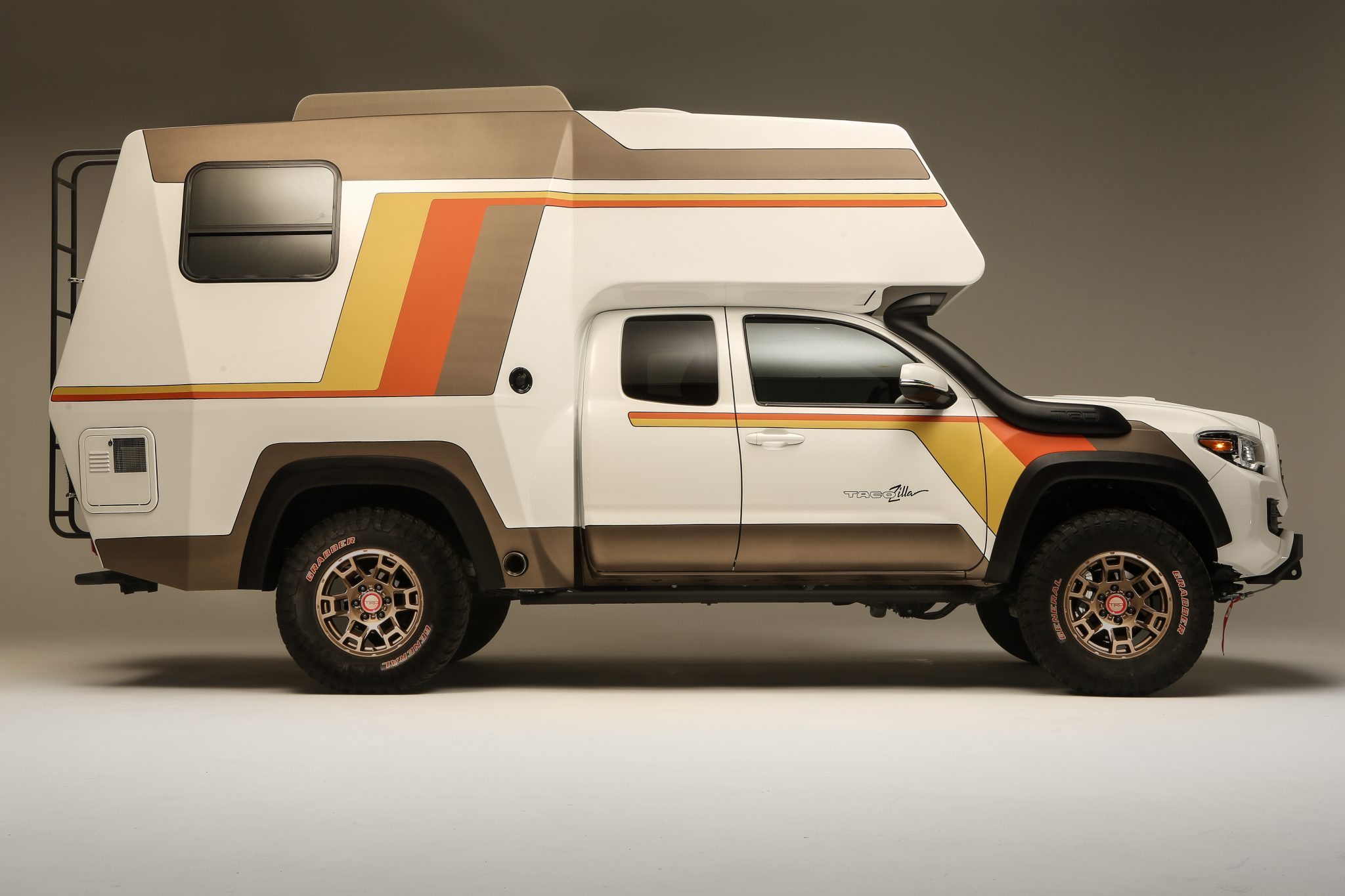 TacoZilla - A First Look at Toyota's Modern Chinook Tacoma