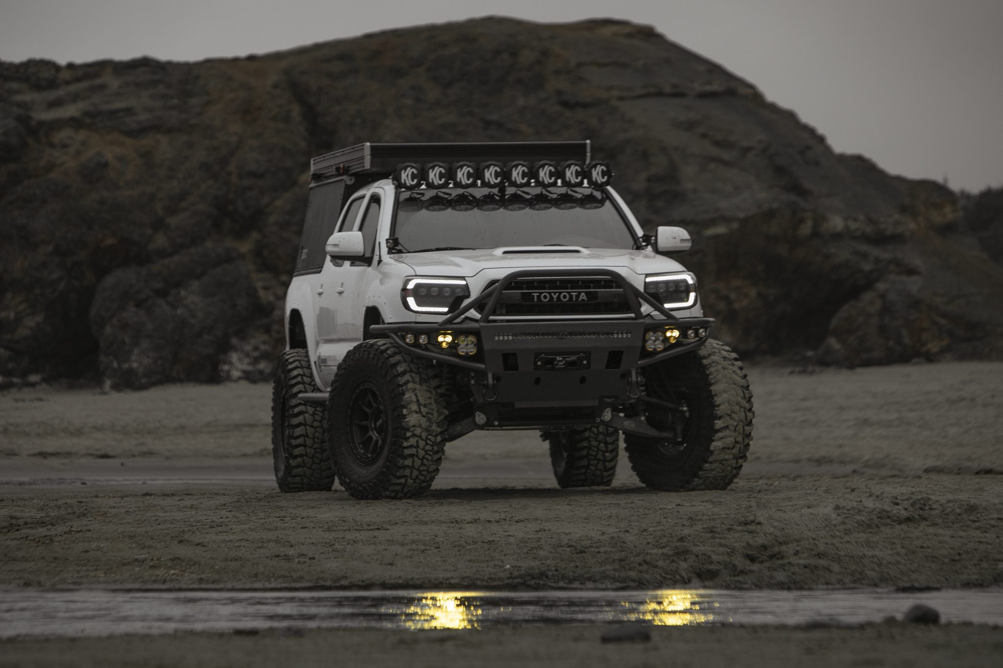 FLEX ERA® 3 Dual Mode SAE Fog Light Tacoma - Full Overview