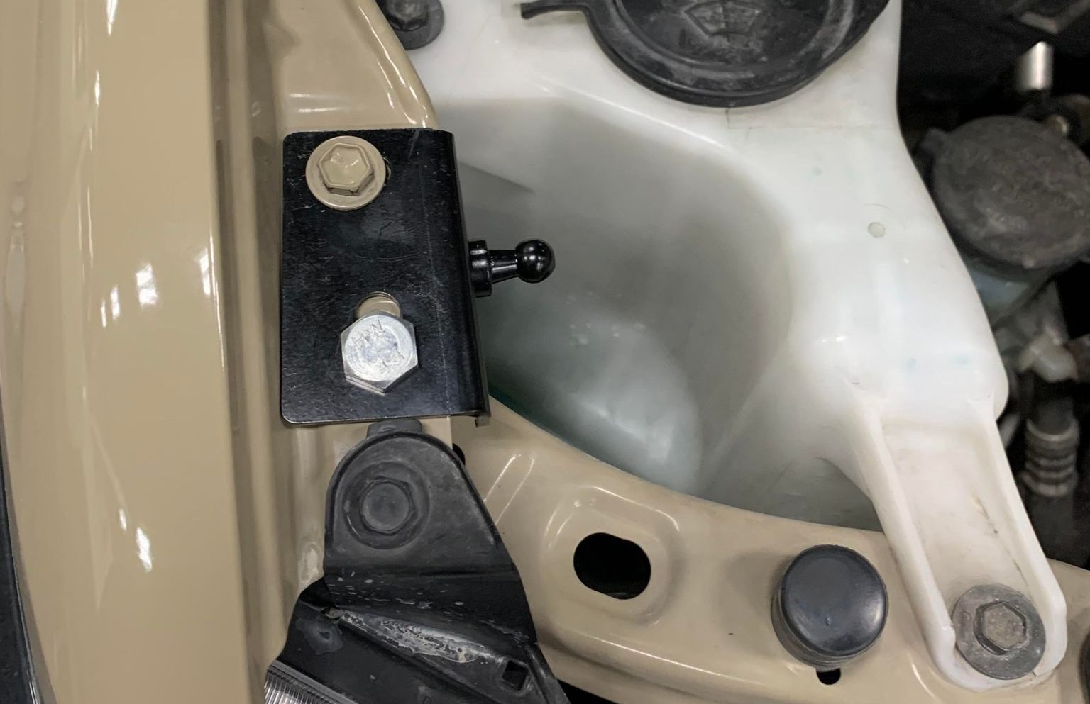 KTJO 4x4 Hood Lift Support Kit (3rd Gen Tacoma) - Install/Review