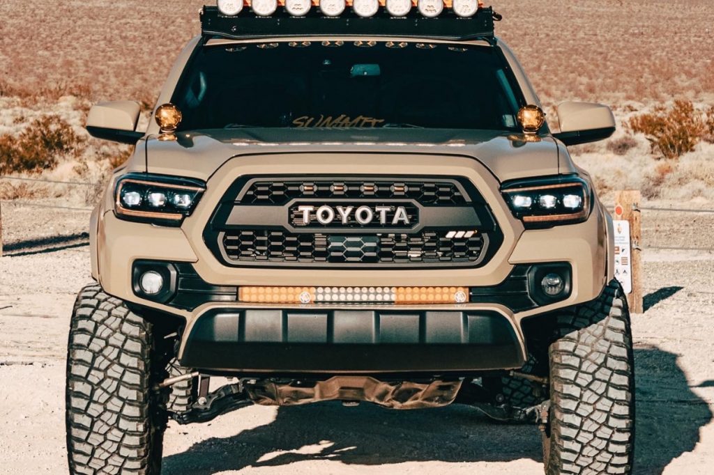 Taco Tuesday: 3rd Gen Tacomas With High Clearance Viper Cut