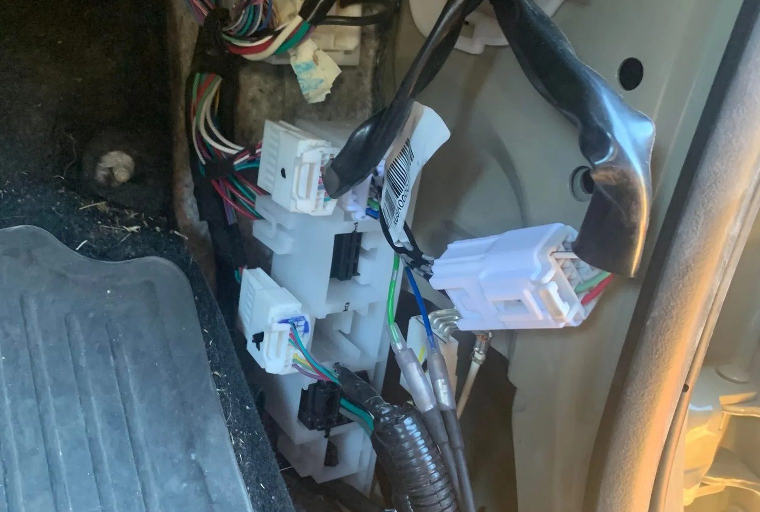 KTJO 4x4 Tailgate Lock For The 3rd Gen Tacoma - Install & Review