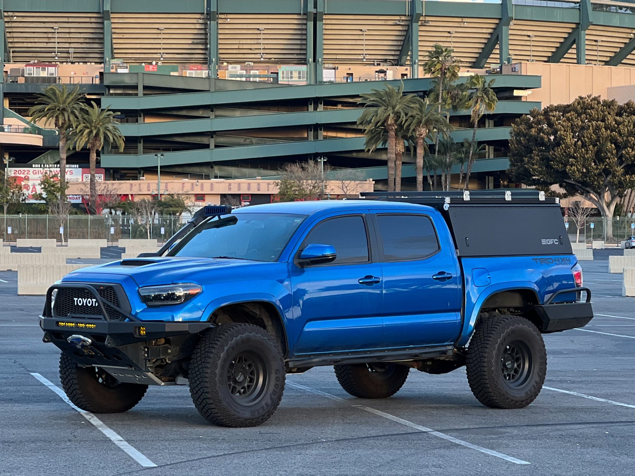 Aluminum Vs. Fiberglass Camper Shells - Which Is Best for You?