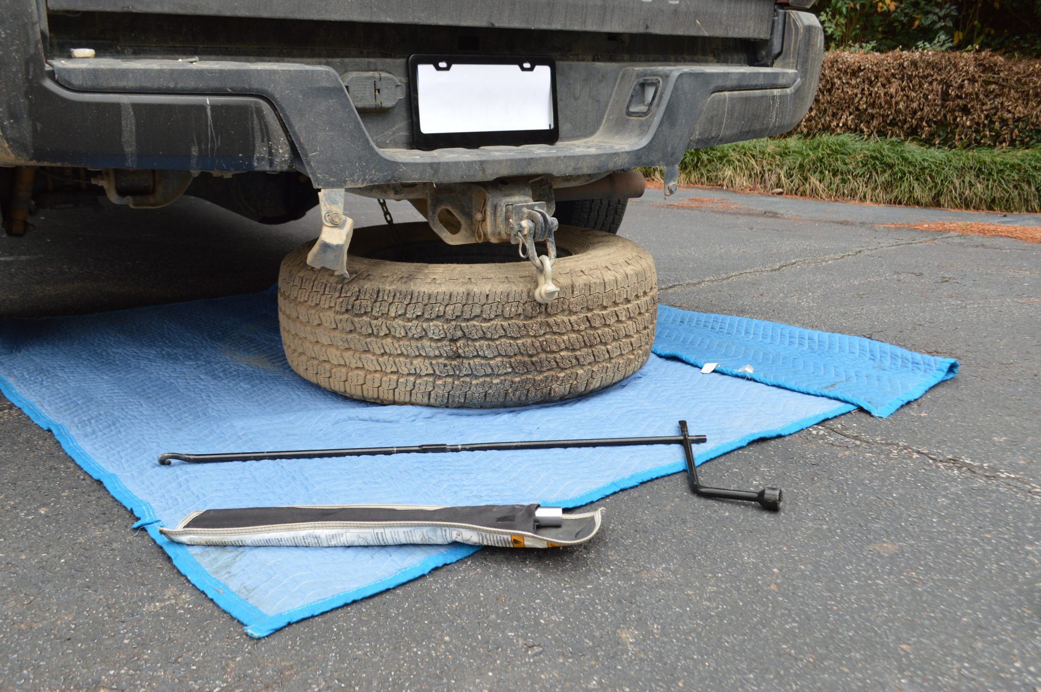 MELIPRON UNIVERSAL SPARE TIRE CARRIER – INSTALL & REVIEW
