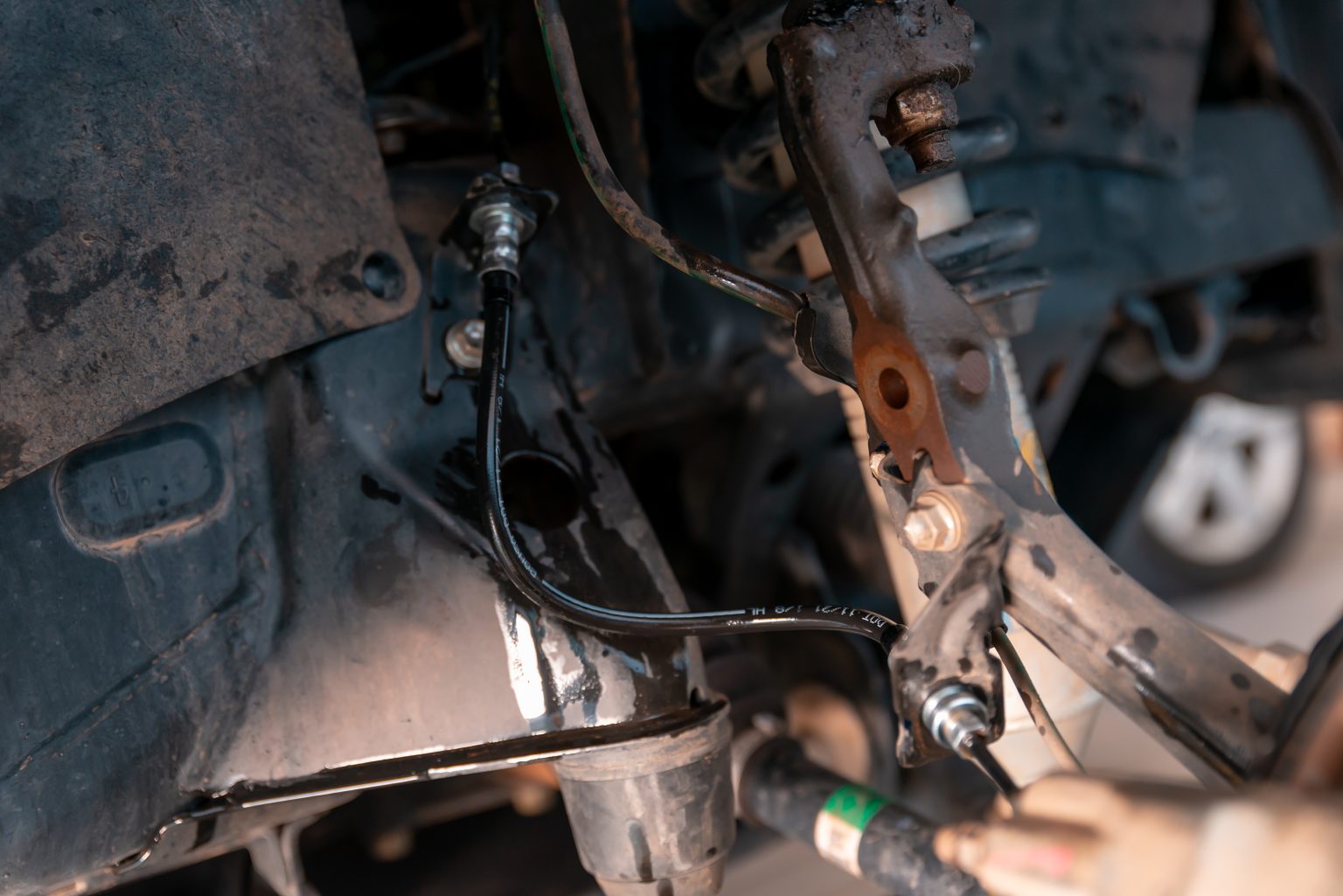 Mudify Extended Brake Lines Install - 2nd & 3rd Gen Tacoma